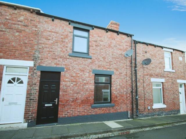 2 bedroom terraced house to rent