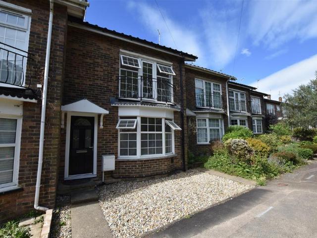 2 bedroom terraced house to rent