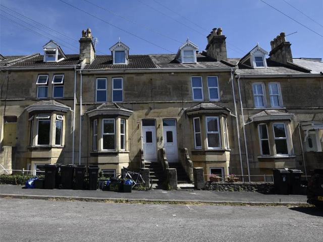 2 bedroom terraced house to rent