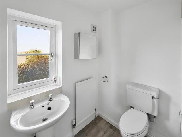 2 bedroom terraced house to rent