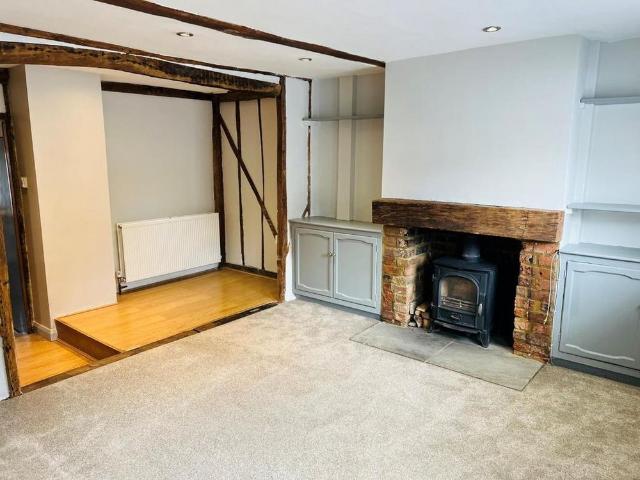 2 bedroom terraced house to rent