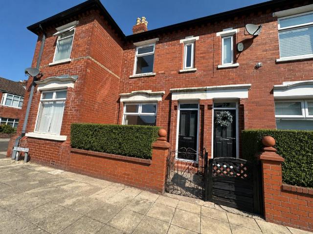 2 bedroom terraced house to rent