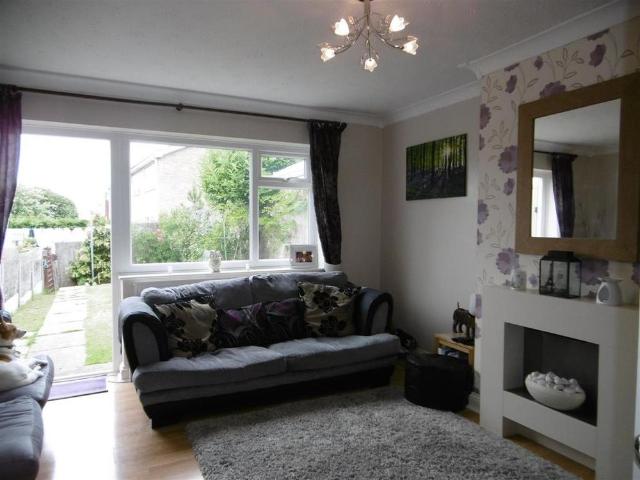 2 bedroom terraced house to rent