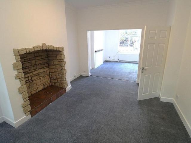 2 bedroom terraced house to rent