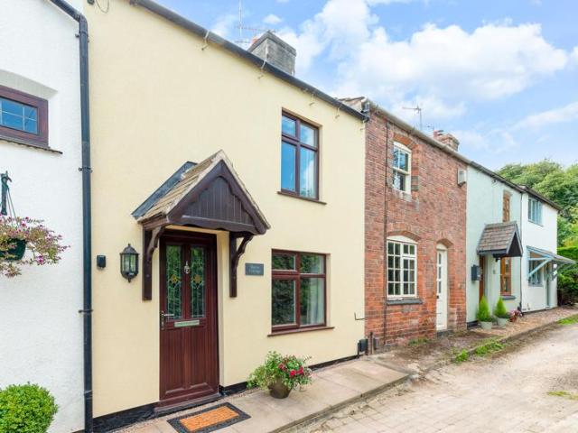2 bedroom terraced house to rent