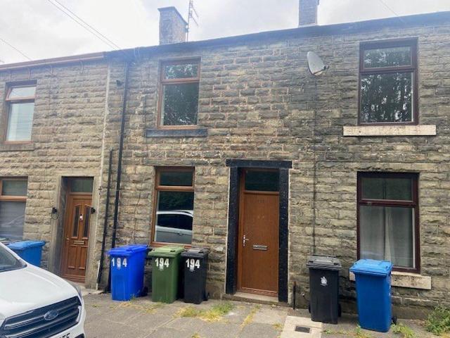 2 bedroom terraced house to rent