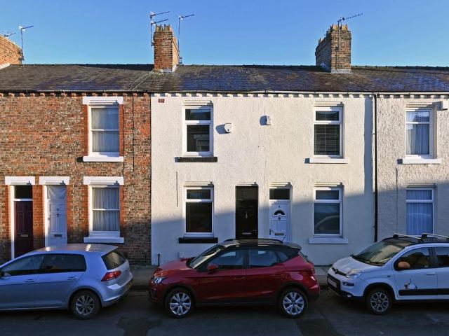 2 bedroom terraced house to rent