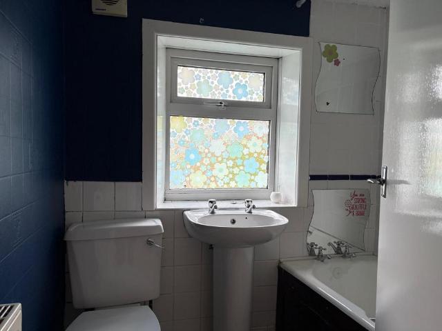 2 bedroom terraced house to rent