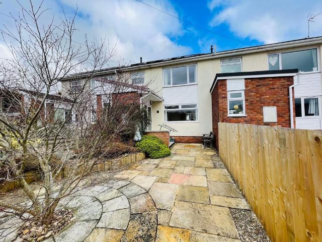 2 bedroom terraced house to rent