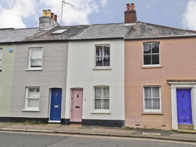 2 bedroom terraced house to rent