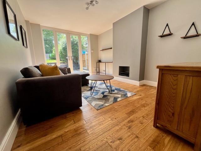 2 bedroom terraced house to rent