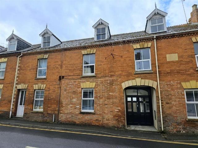 2 bedroom terraced house to rent