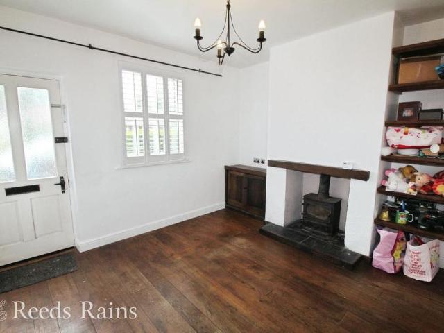 2 bedroom terraced house to rent