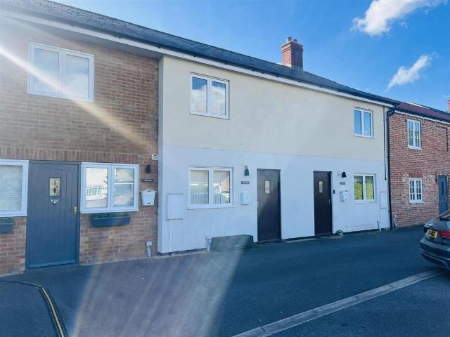 2 bedroom terraced house to rent