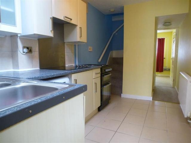 2 bedroom terraced house to rent