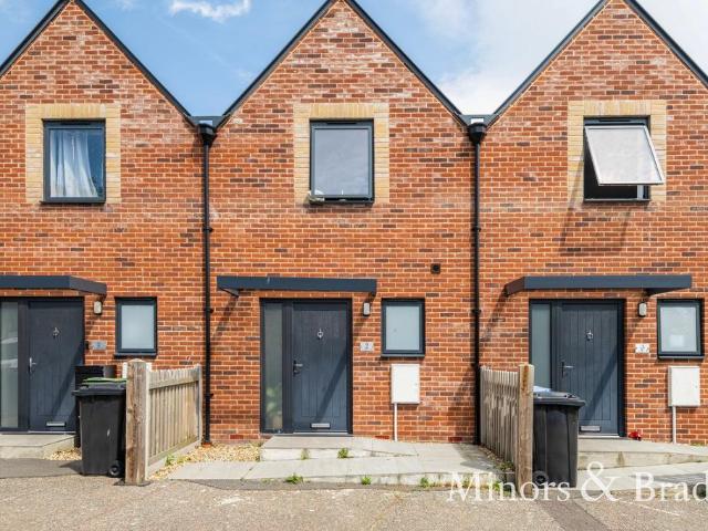 2 bedroom terraced house to rent