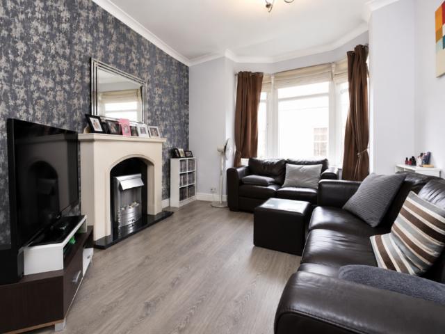2 bedroom terraced house to rent