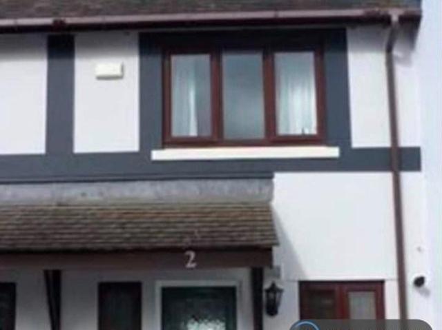 2 bedroom terraced house to rent