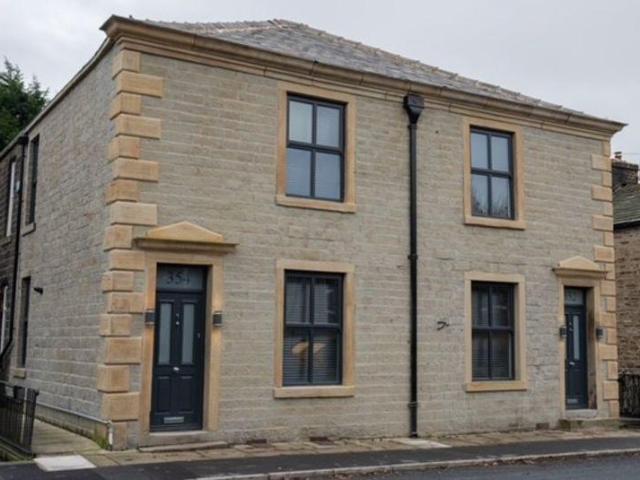 2 bedroom terraced house to rent