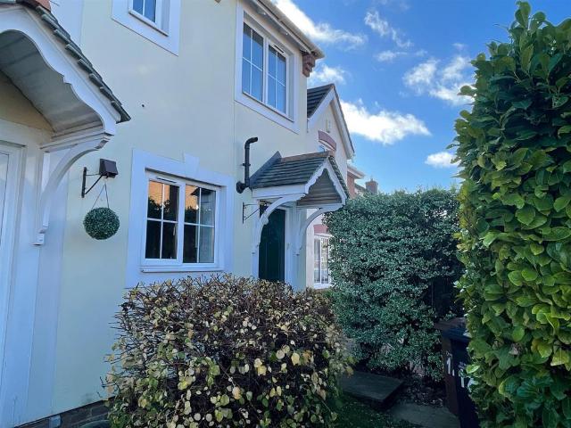 2 bedroom terraced house to rent