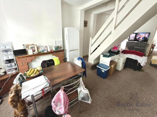 2 bedroom terraced house to rent