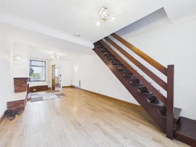 2 bedroom terraced house to rent