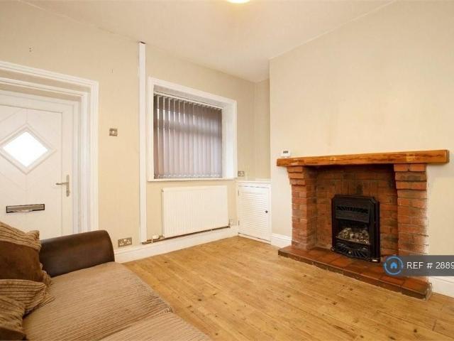 2 bedroom terraced house to rent