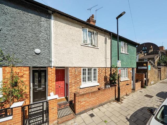 2 bedroom terraced house to rent