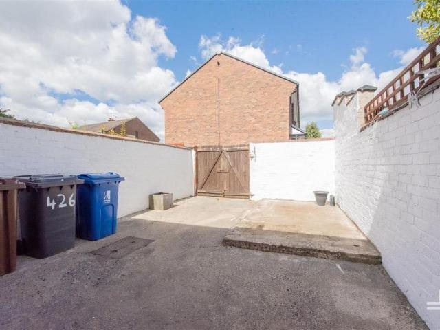 2 bedroom terraced house to rent
