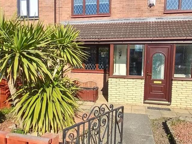 2 bedroom terraced house to rent