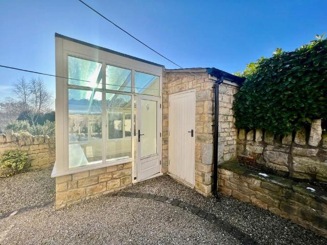 2 bedroom terraced house to rent