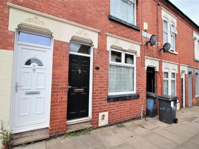 2 bedroom terraced house to rent