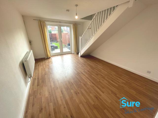 2 bedroom terraced house to rent