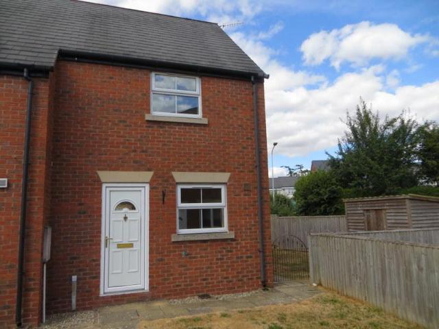2 bedroom terraced house to rent
