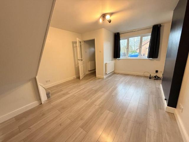 2 bedroom terraced house to rent