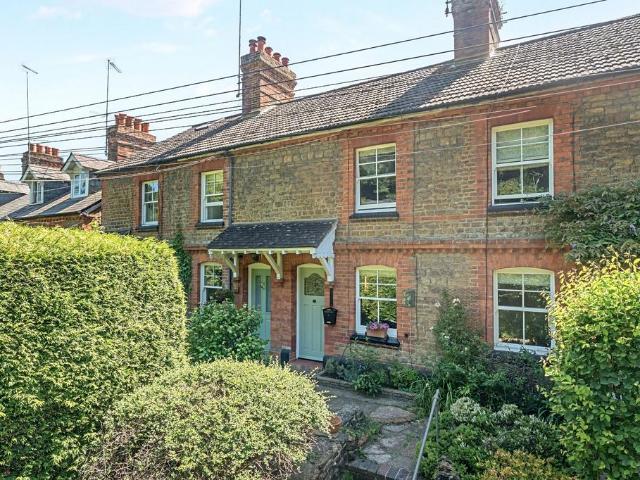 2 bedroom terraced house to rent