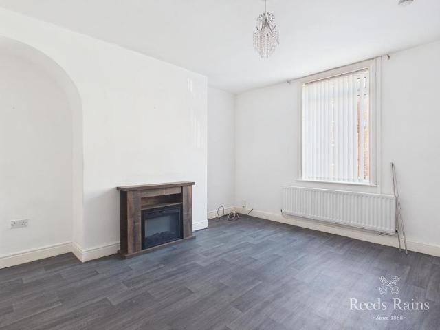 2 bedroom terraced house to rent