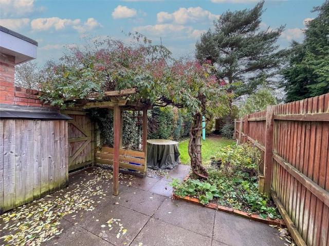 2 bedroom terraced house to rent