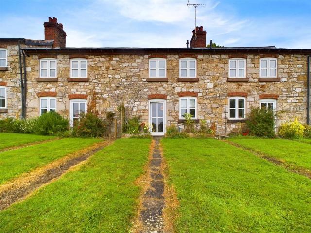 2 bedroom terraced house to rent