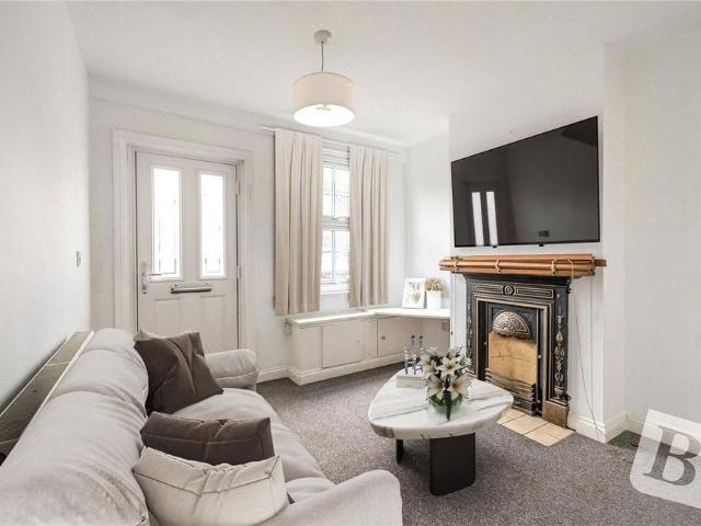 2 bedroom terraced house to rent