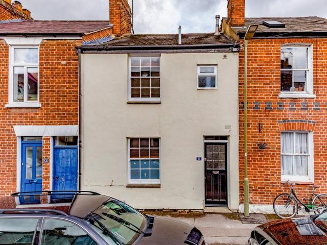 2 bedroom terraced house to rent