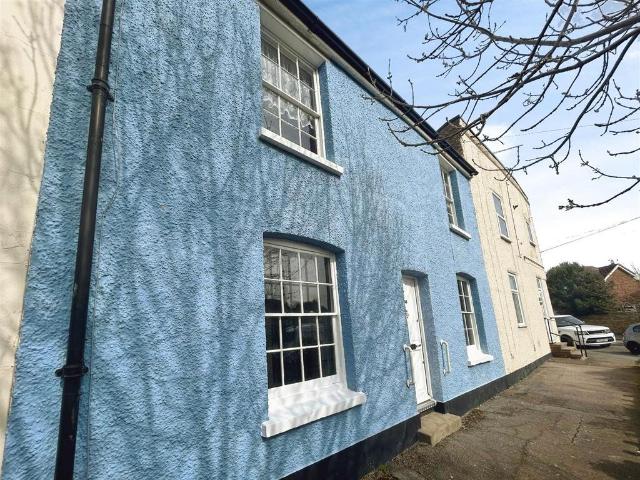 2 bedroom terraced house to rent