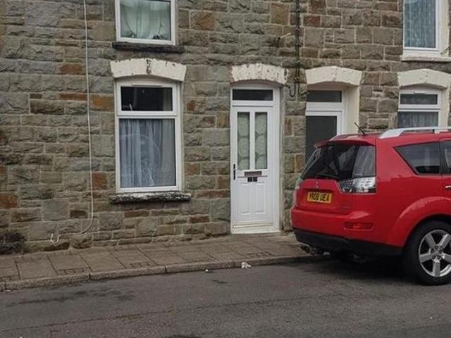 2 bedroom terraced house to rent