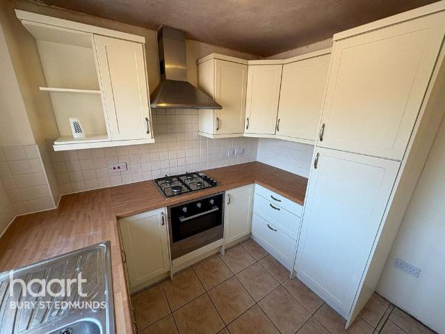 2 bedroom terraced house to rent