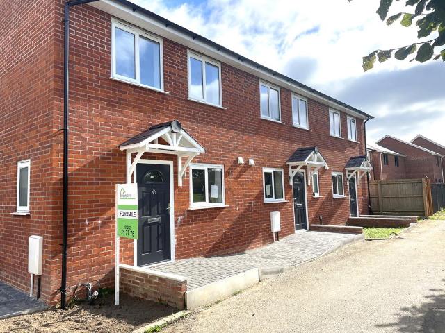 2 bedroom terraced house to rent