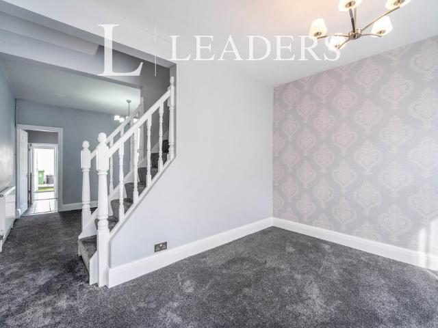 2 bedroom terraced house to rent