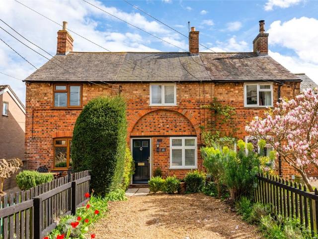 2 bedroom terraced house to rent