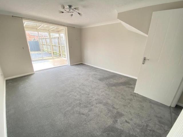 2 bedroom terraced house to rent