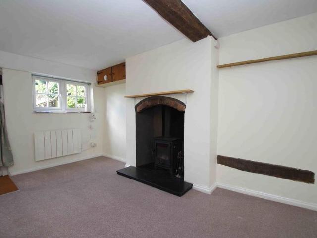 2 bedroom terraced house to rent