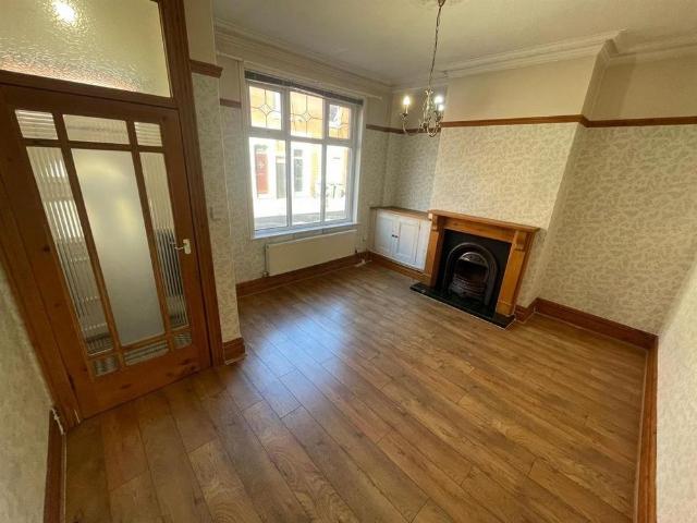 2 bedroom terraced house to rent